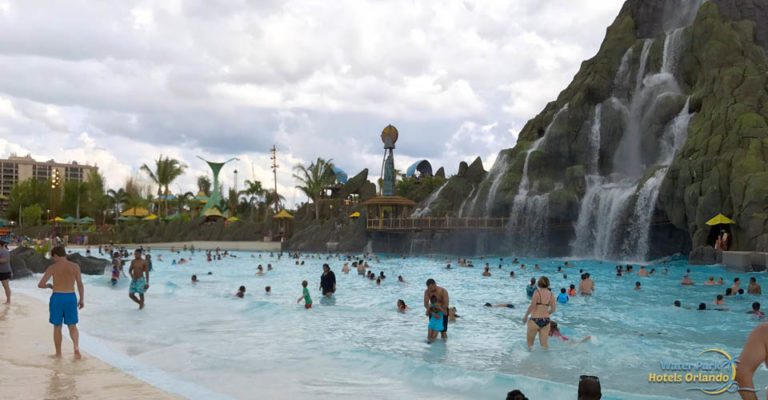Universal Volcano Bay Wave Pool - Waturi Beach